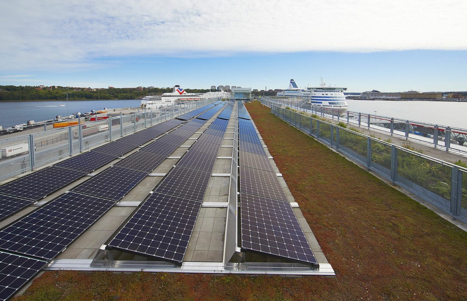 Stockholm Royal Seaport: towards a smart port city model - AIVP