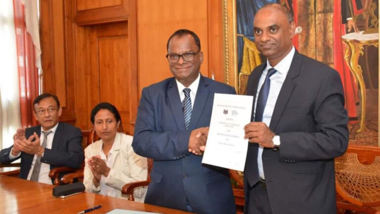 Municipality of Port Louis and Mauritius Ports Authority: Working ...